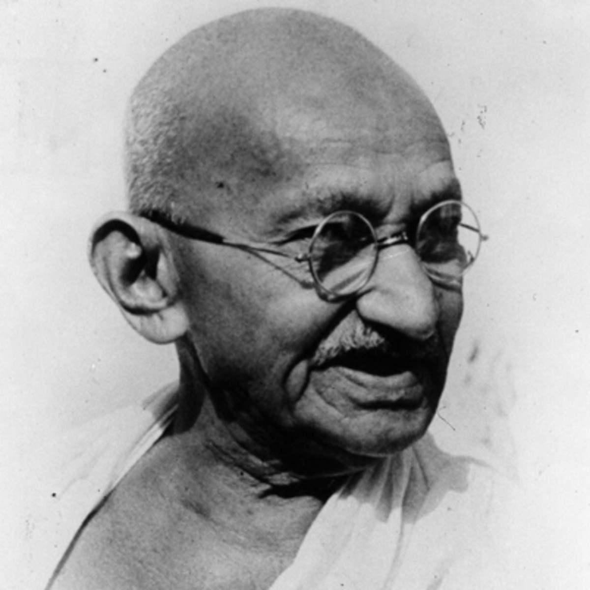 Mahatma Gandhi: características, biografía, frases, obras, y mucho más